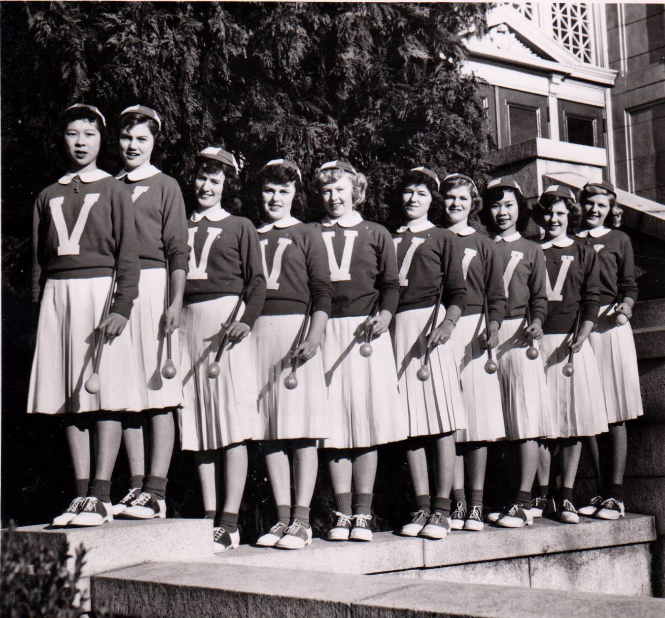 Photo Gallery - Victoria High School Alumni Association