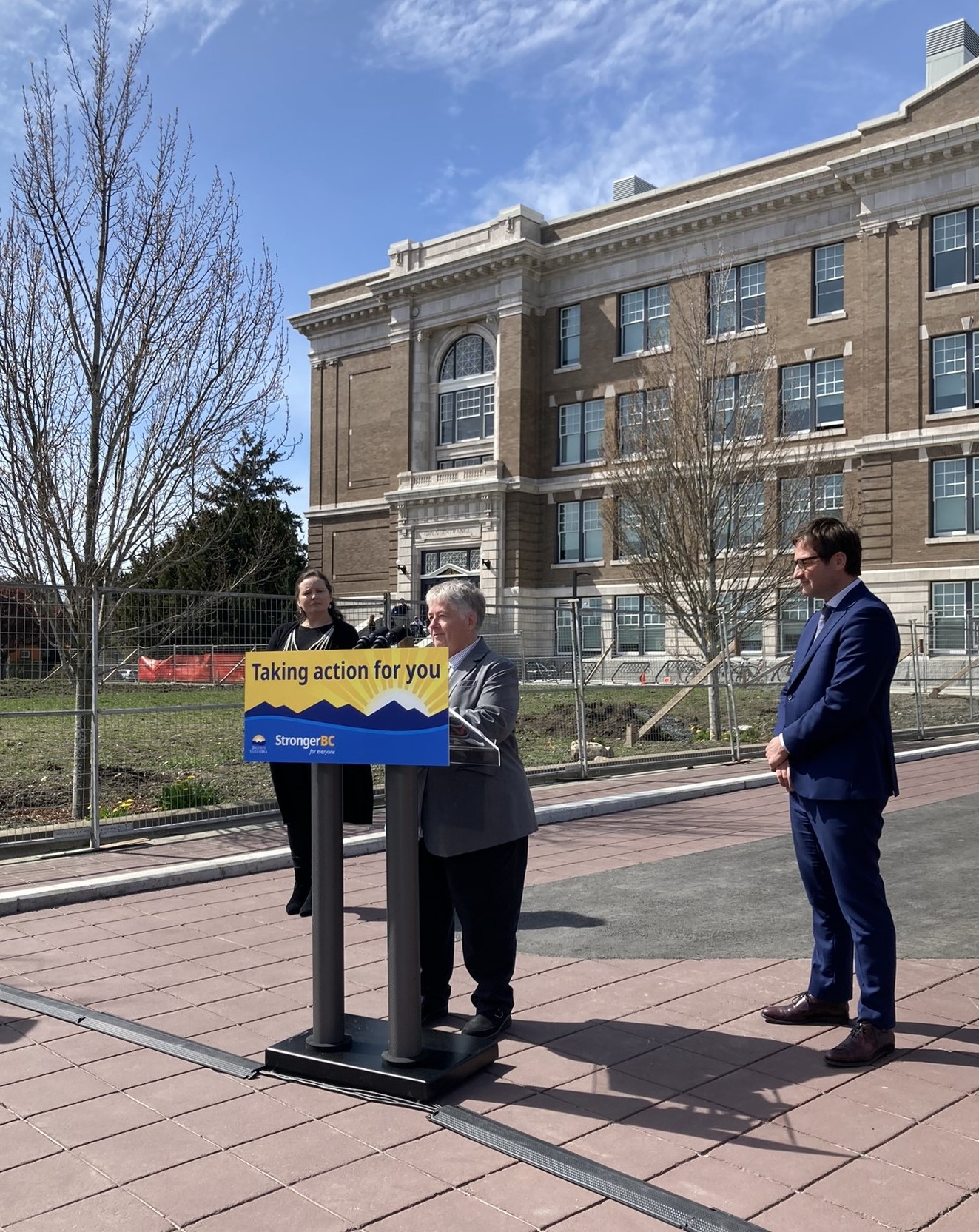 It's Official. Vic High Is Back! - Victoria High School Alumni Association